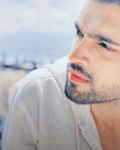 Parth Samthaan Age, Education, Net Worth, Height, Family, Girlfriend ...